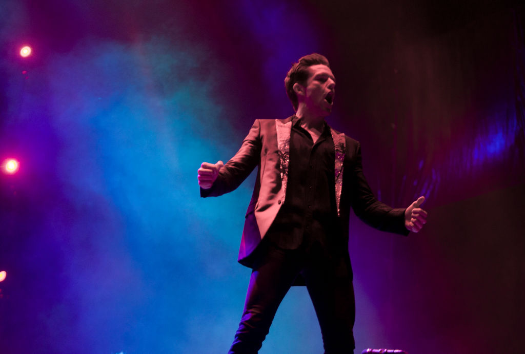The Killers interpreta "The Man" por primera vez en vivo — Radio ...