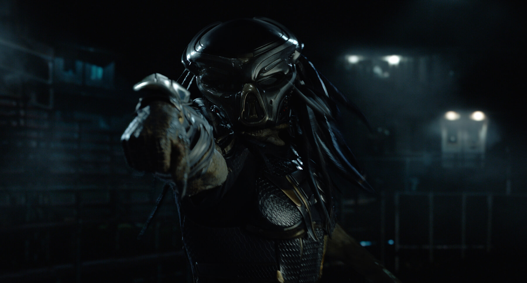 Se revela la nueva armadura de Depredador para la película The Predator ...