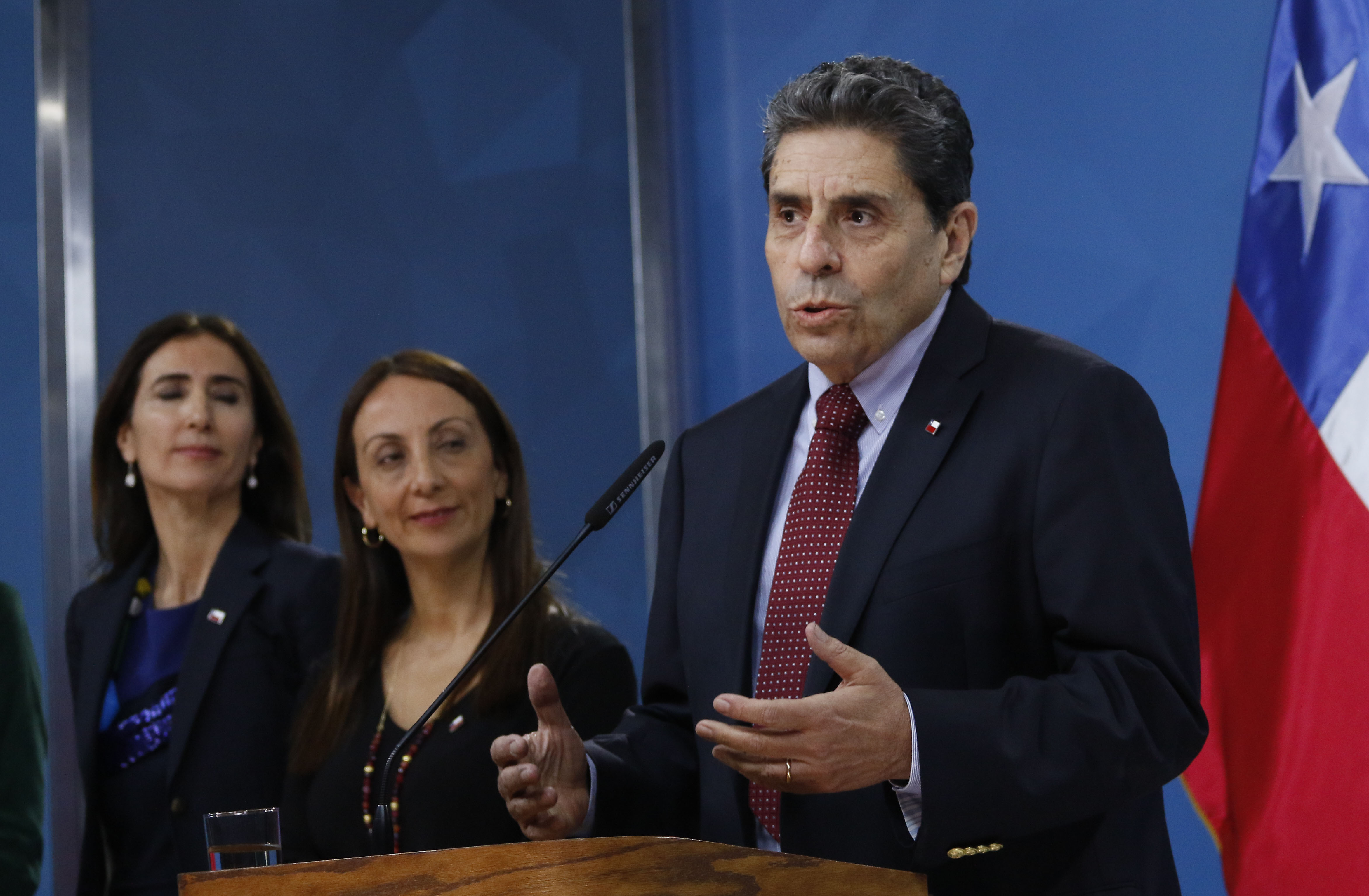 Mauricio Rojas lanzará libro sobre sus 90 horas como ministro de ...