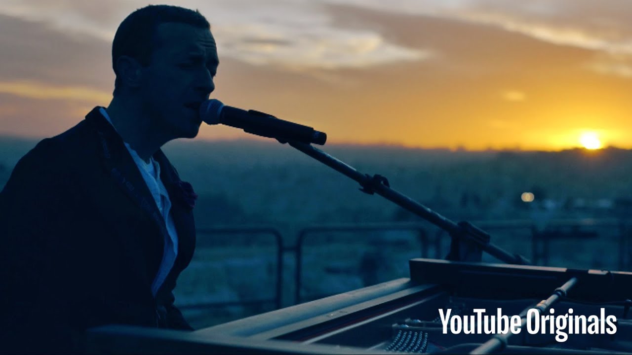 Coldplay estrena su nuevo álbum "Everyday Life" en azotea de Jordania ...