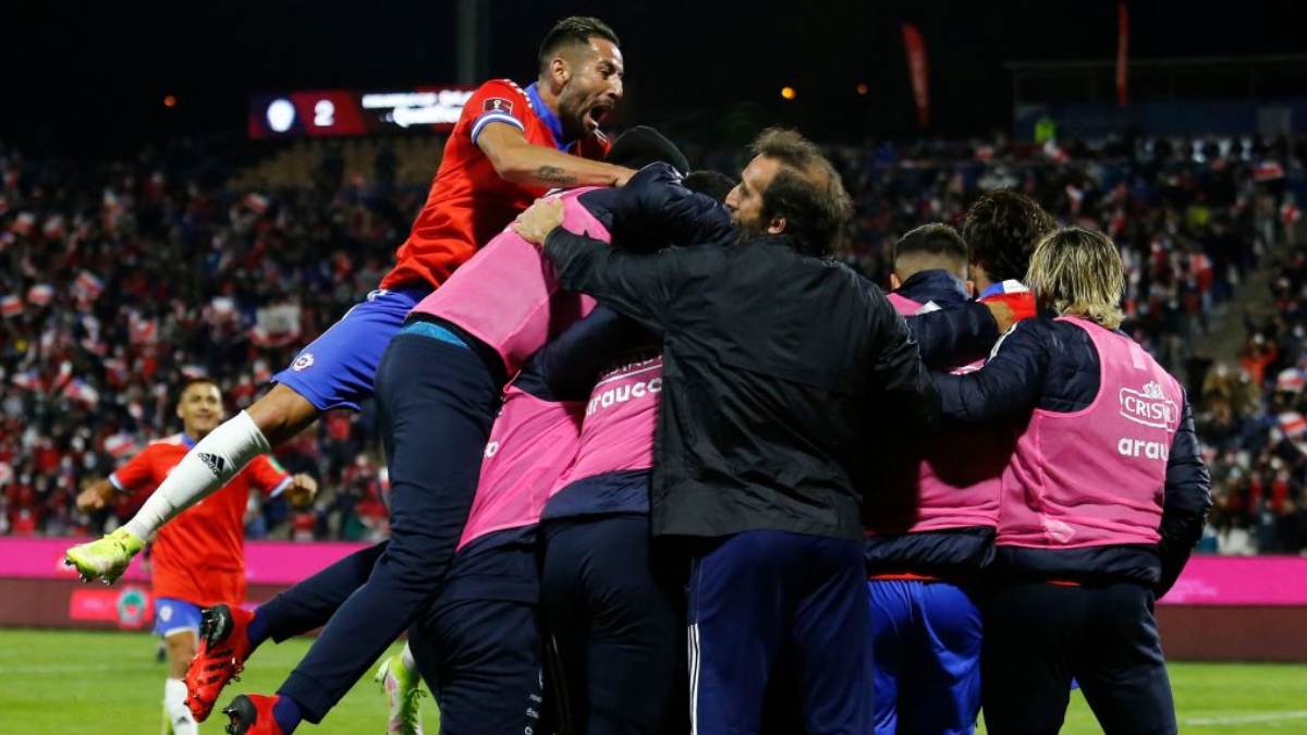 Chile venció con claridad a Venezuela y saltó al sexto lugar de la ...