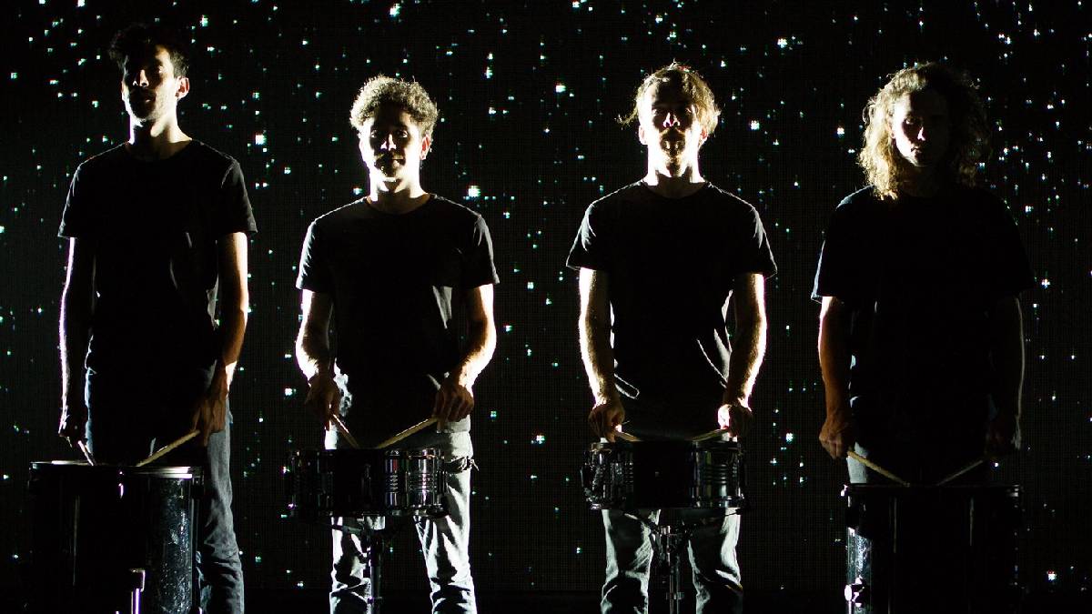 Astro libera dos canciones inéditas — Radio Concierto Chile