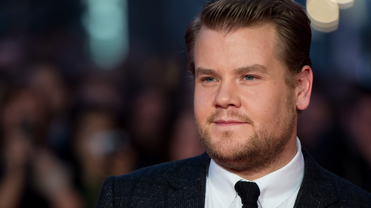 James Corden se disculpó tras ser expulsado de restaurante — Radio ...