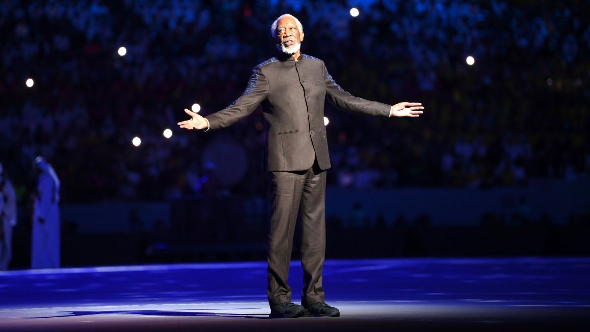 Morgan Freeman es criticado por participar en la apertura de Qatar 2022 ...