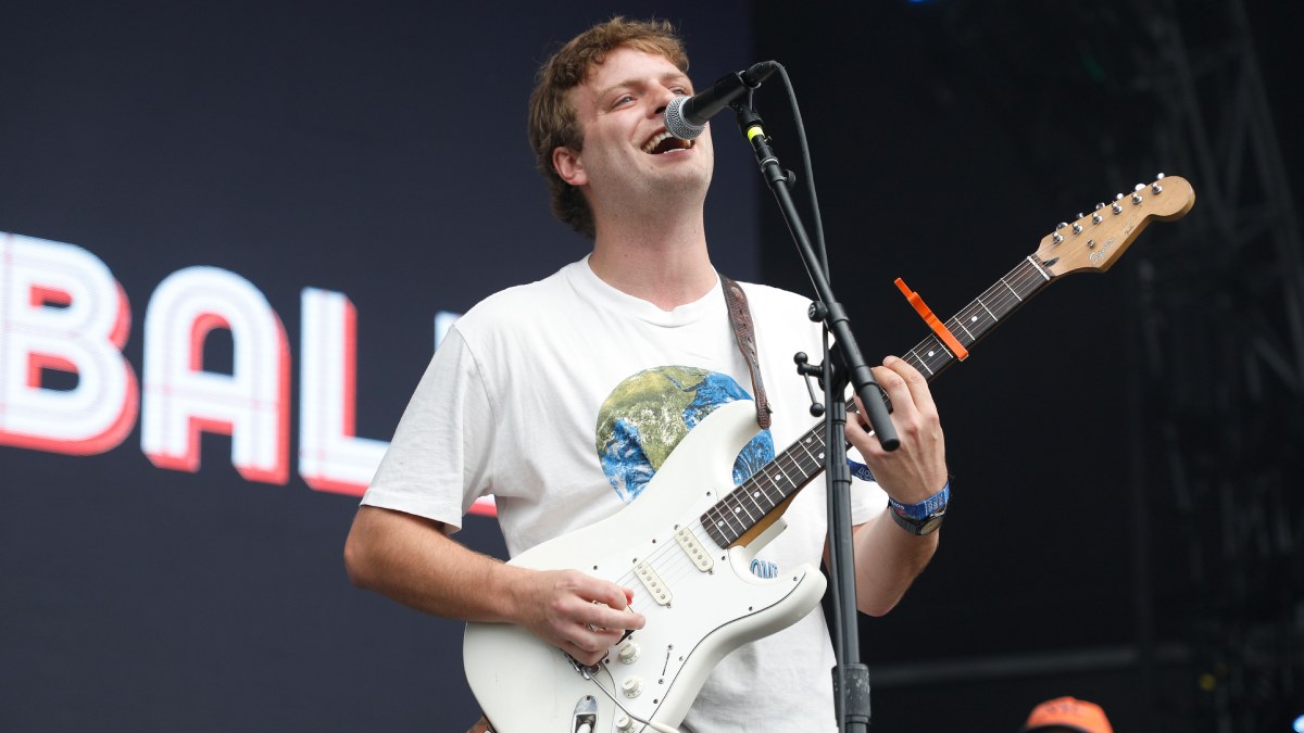 Mac DeMarco se sincera sobre las dificultades de dejar de beber y fumar ...
