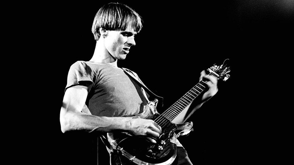 Murió Tom Verlaine, vocalista y guitarrista de la banda Television ...