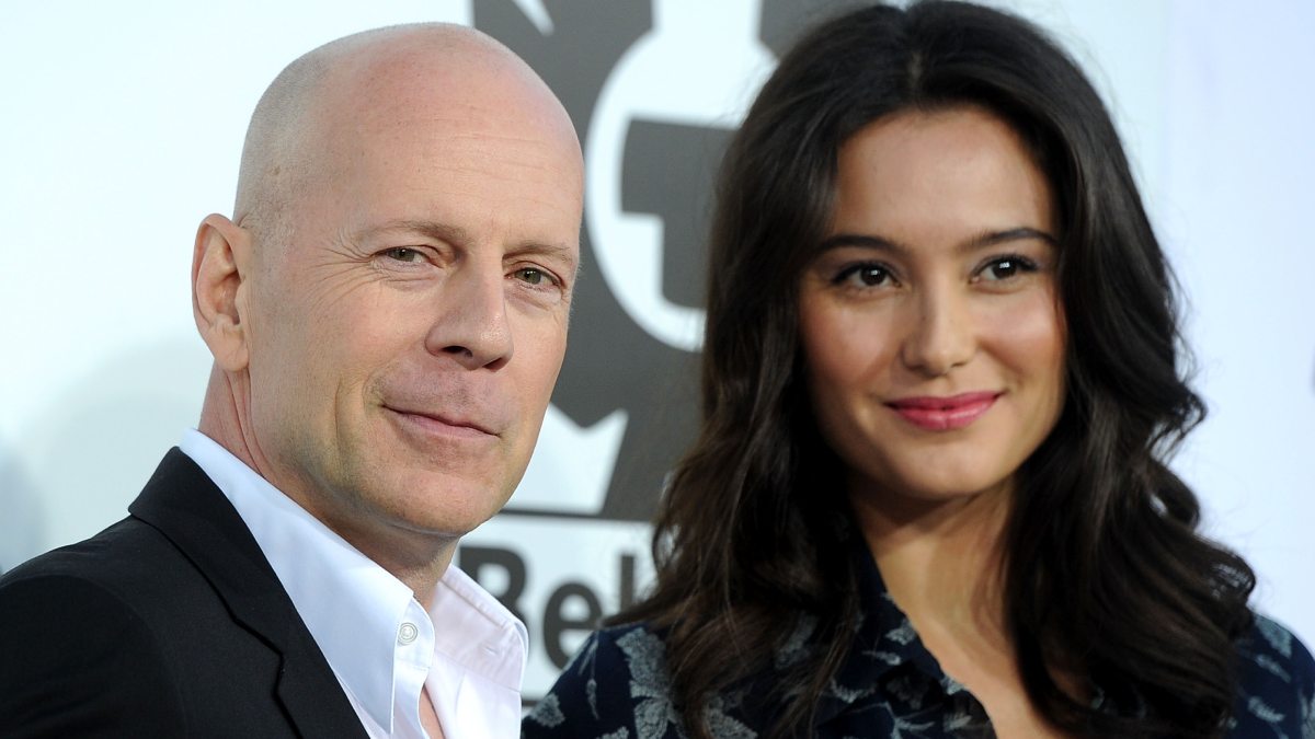 "Él es puro amor": La esposa de Bruce Willis Emma Hemming comparte ...
