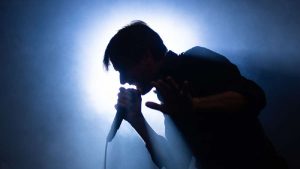 Suede sorprende con especial concierto para celebrar los 30 años de su ...