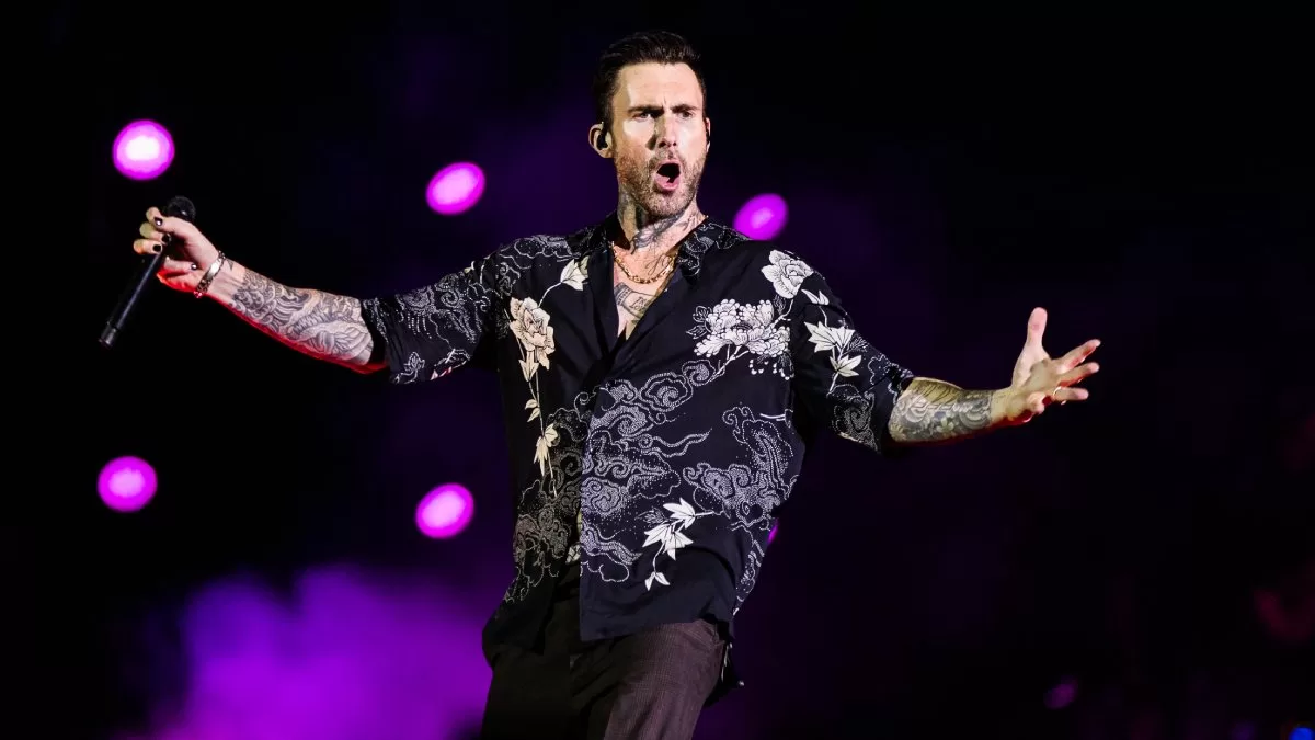Maroon 5 lanzó su primer sencillo en dos años 'Middle Ground' — Radio ...