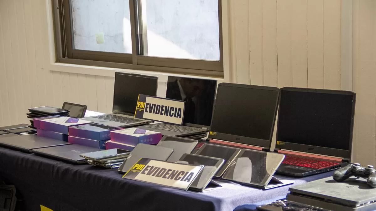 Encuentran parte de los computadores robados del Ministerio de Desarrollo Social — Radio ...