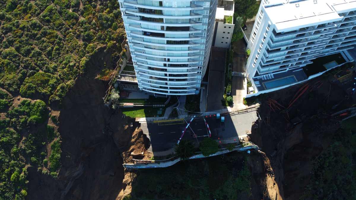 Revelan inédita imagen que adelantaba el nuevo socavón en Concón ...
