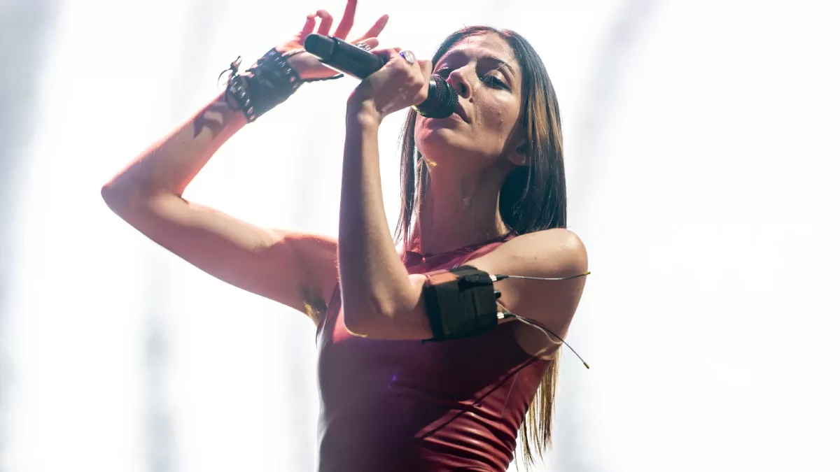 Caroline Polachek lanza nuevo y audaz sencillo en vivo: 'Dang' — Radio ...