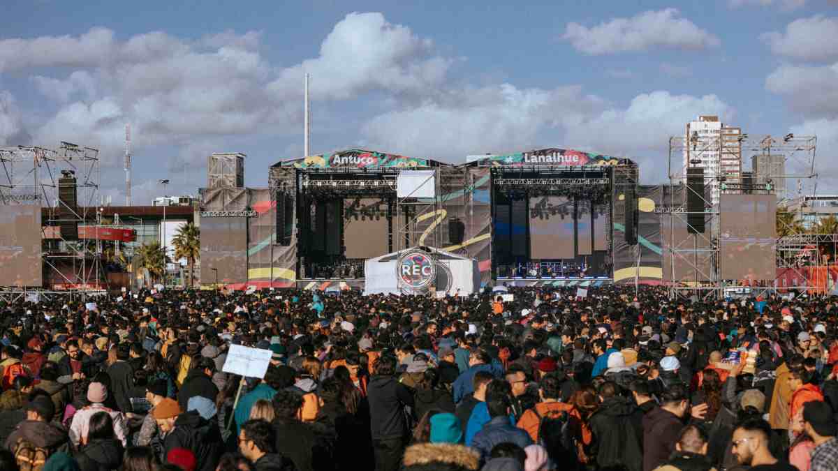 REC 2024: Confirman line up por día del festival gratuito más grande de Chile — Radio Concierto ...