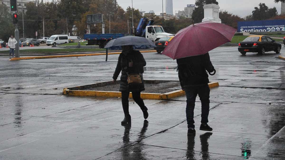 Lluvia en Santiago: Revisa el pronóstico del tiempo en la capital para la semana — Radio ...