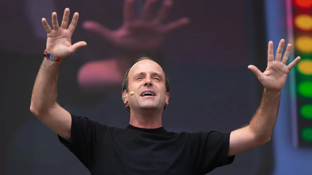 El regreso de Stefan Kramer a la televisión: Con imitación a George Harris incluída — Radio ...