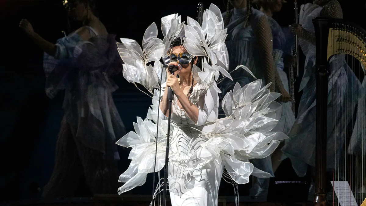 “Cornucopia”: La clave del futuro según Björk — Radio Concierto Chile