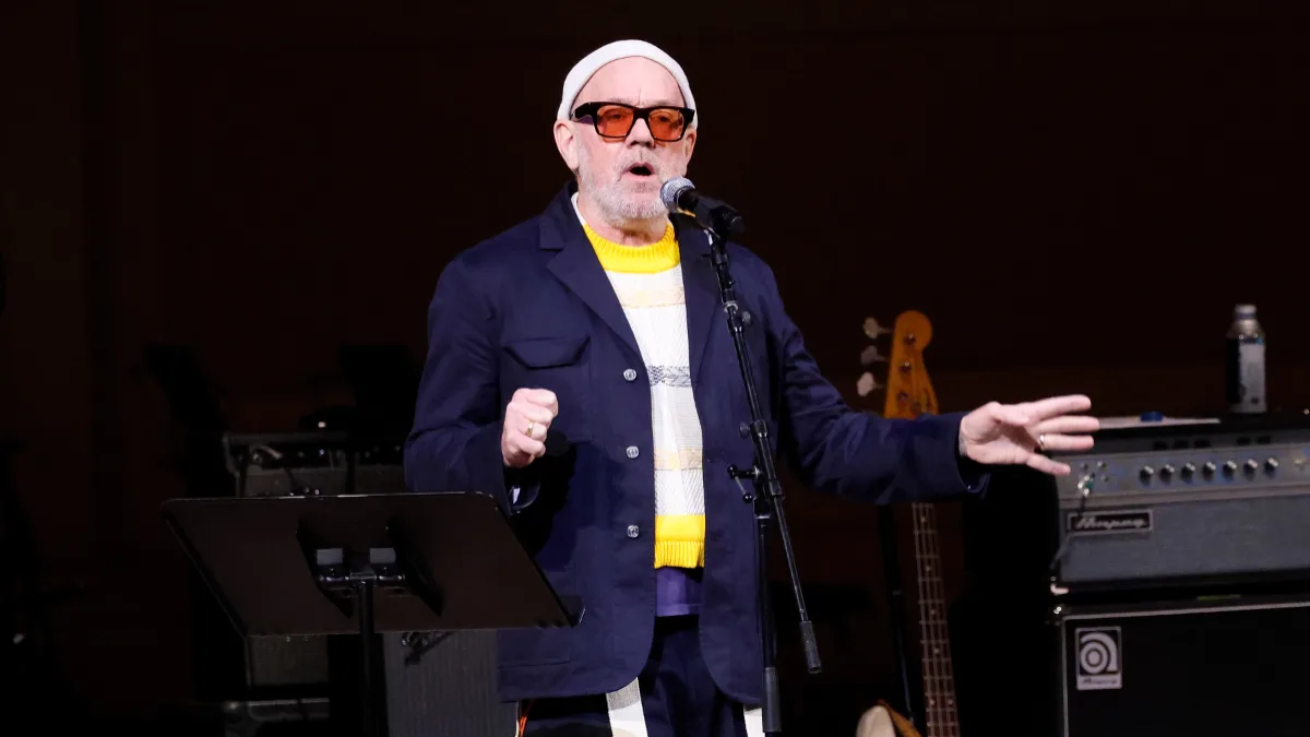 Después de 38 años: Michael Stipe aclara que la letra de "It's the End ...