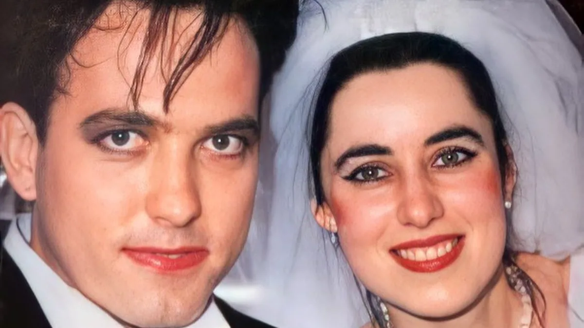 Más allá del gótico: la historia de amor eterna de Robert Smith y Mary ...